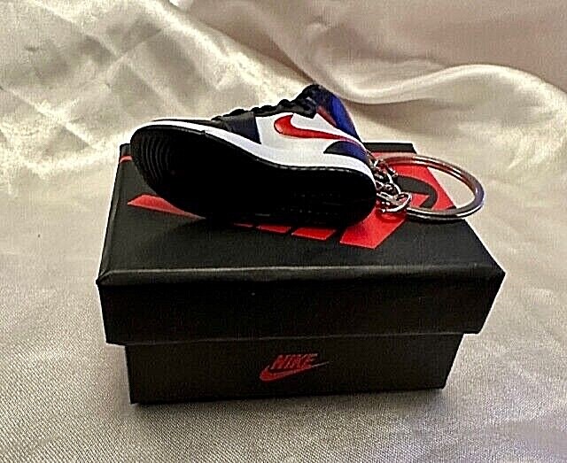 Mini Nike Keyring Sneakers 🔥3D Jordan 1 keychain Trainer Sports Shoe ...