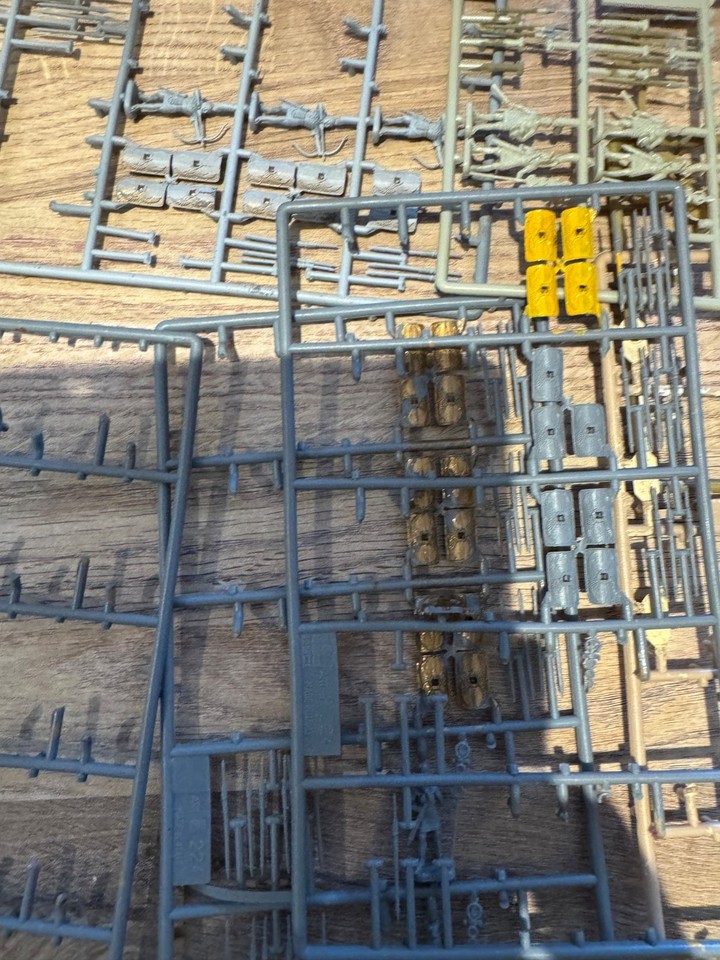 Roman Soldiers Scale 1:72 Plastic Soldiers Off & On Sprue (AIrfix ...