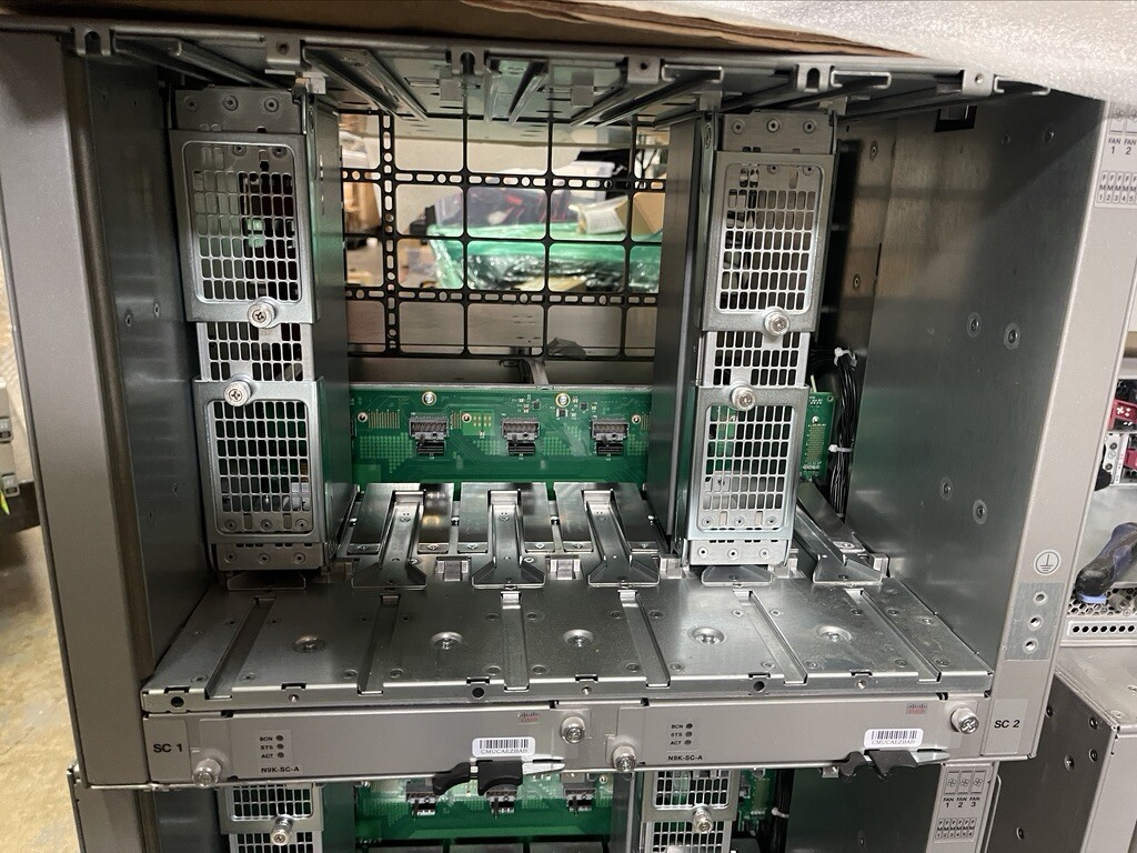 CISCO N9K-C9504 NEXUS 9504 CHASSIS 4 SLOT w RACK MOUNTS 4x 3000W AC ...