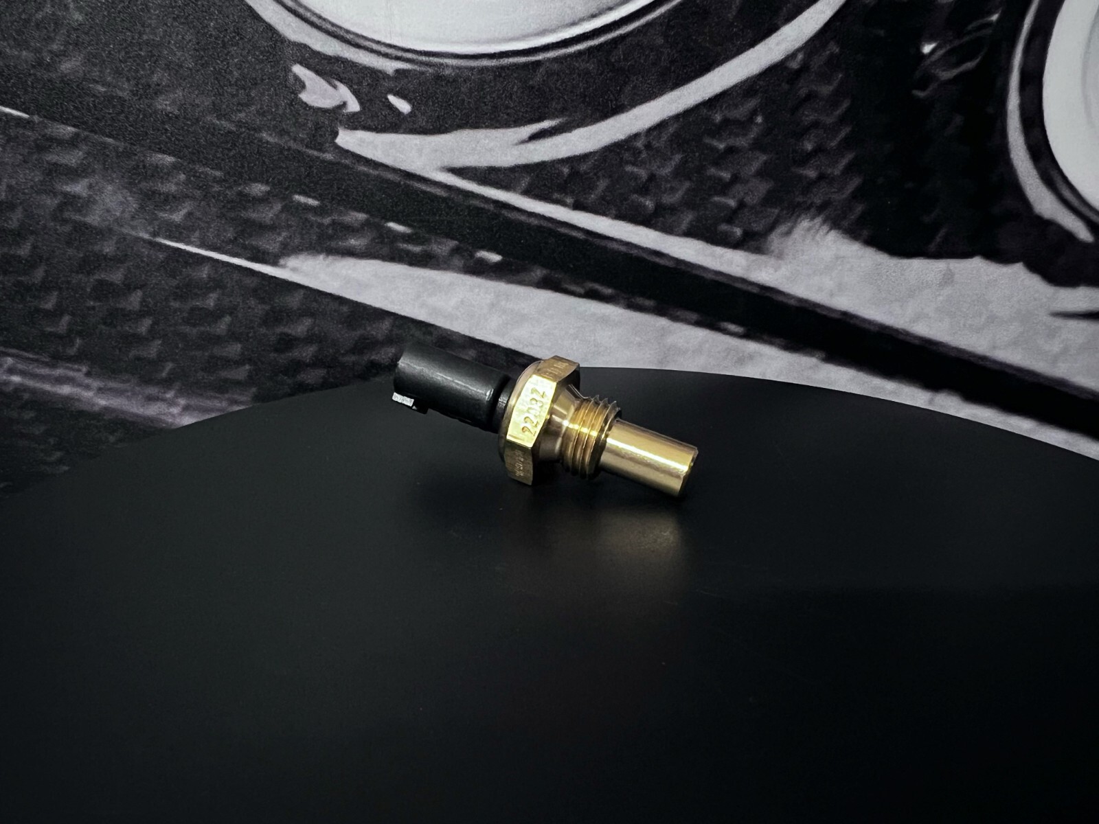 NEW Genuine Mercedes-Benz Main Engine Oil Temperature Sensor ...