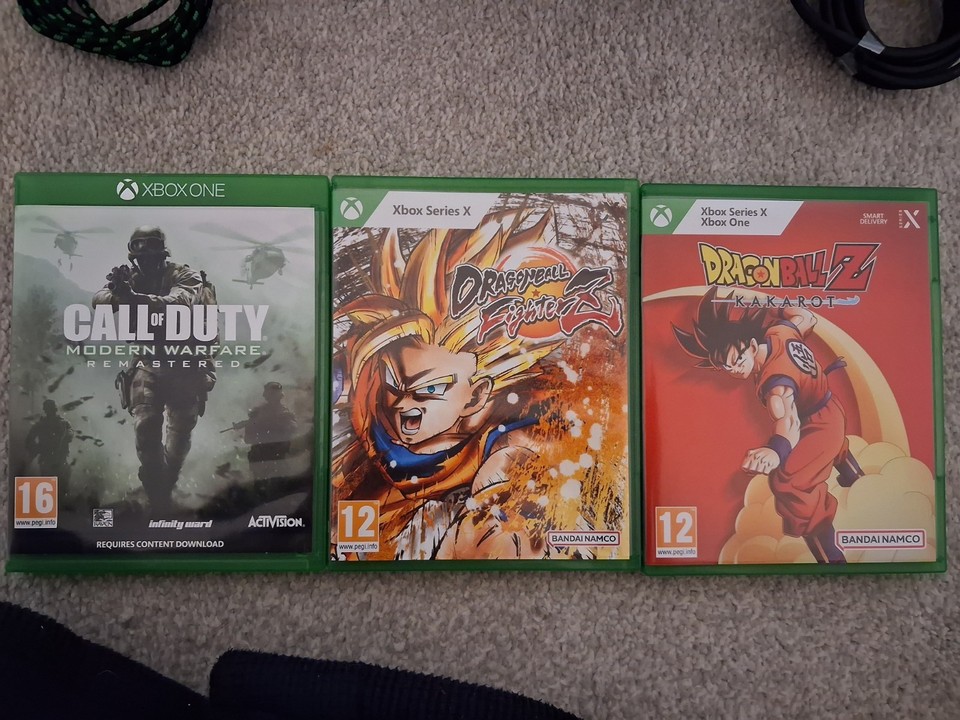 Xbox Series x 1TB Black Console With Controller, Charging Dock, Cables ...