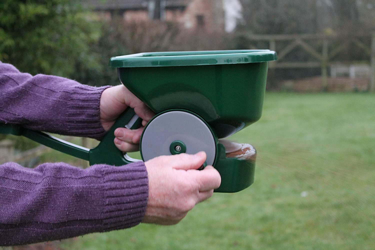 Grass Seed Spreader Weed And Feed Lawn Fertilizer Easy To Use ...