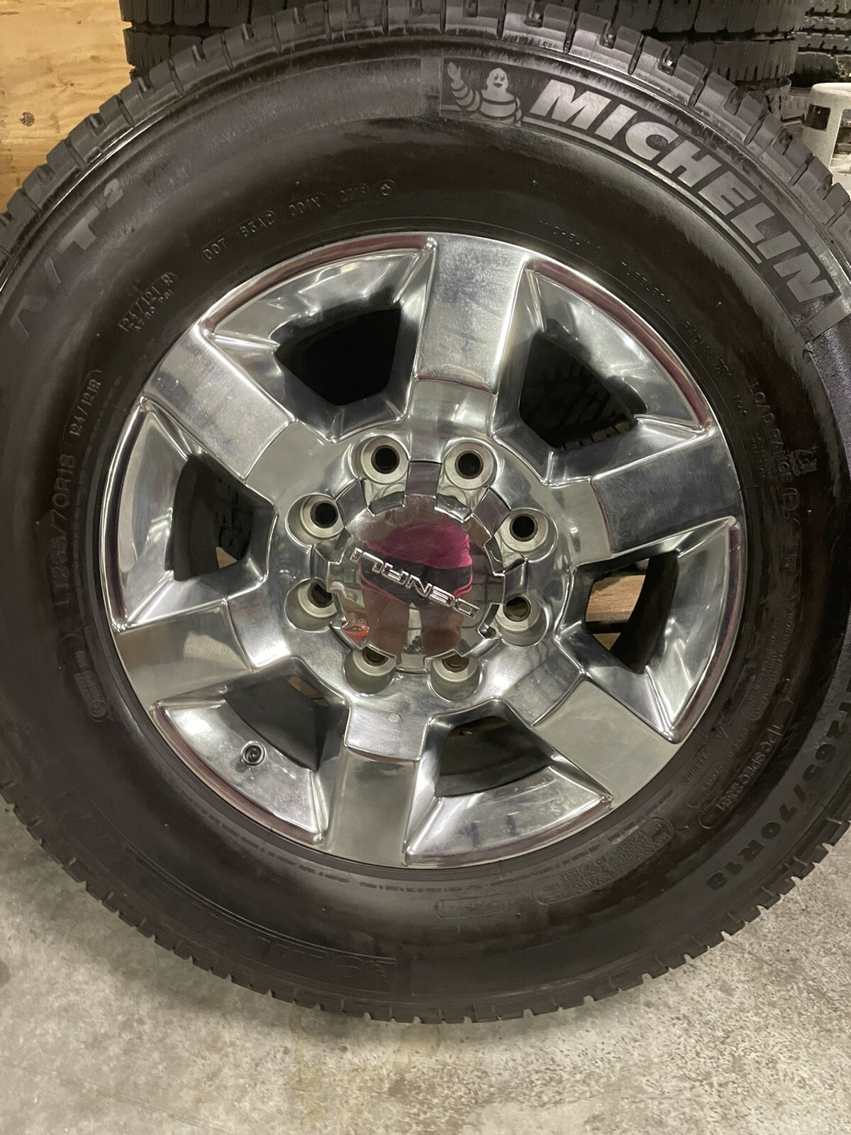 GMC 18" 2015 Sierra 4 Defender Michelin Tires and Rims LTX 265/70R 18 ...