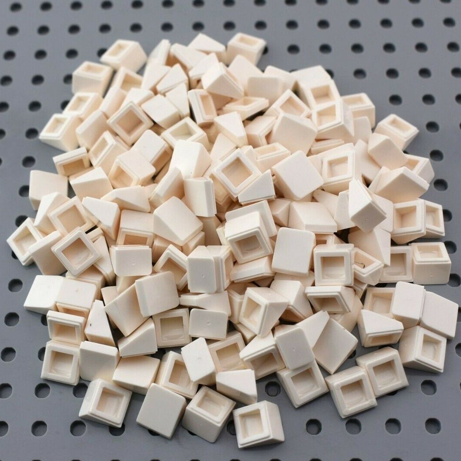 TCM BRICKS White Slope 30 1x1x2/3 Roofing Cheese Wedge X100 Compatible ...