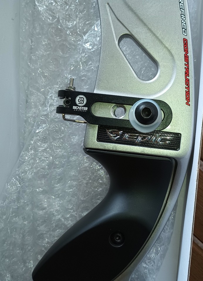 RH Epic Archery Fusion EX 25" ILF Riser plus Magnetic Bicaster Rest | eBay