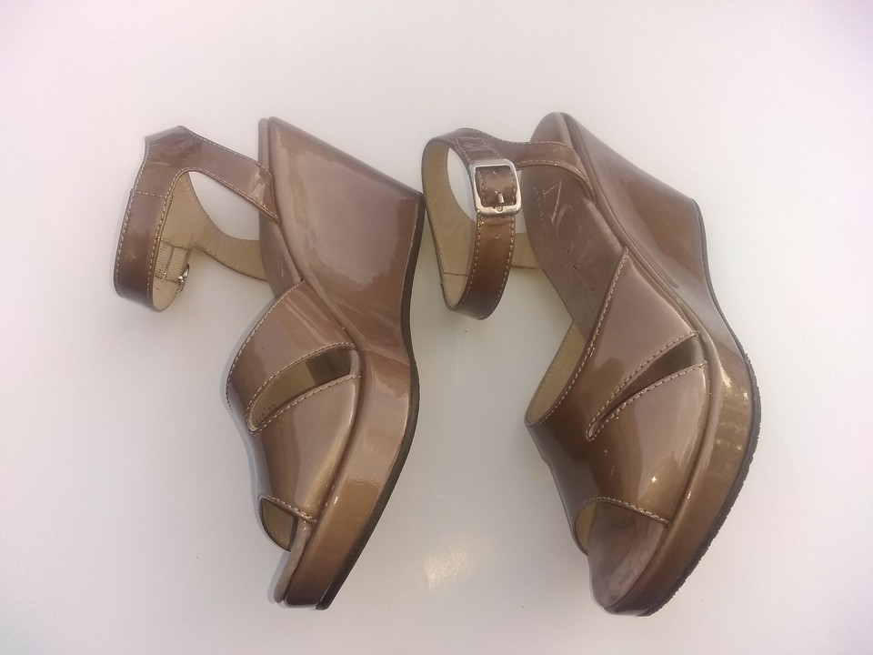 AGL Women's Taupe Patent Leather Platform Wedge Sandal Sz 38 | eBay