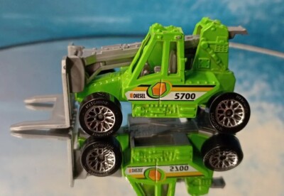 Vintage 2001 Matchbox Mattel Lime Green Fork Lift Truck Telehandler | eBay