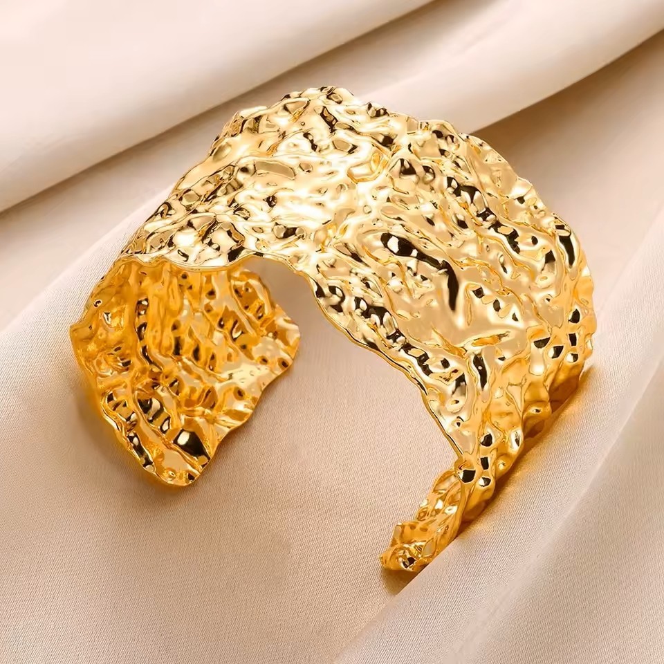GOLD COLOR ROMAN EXQUISITE CLASSIC BUMP PATTERN CUFF BRACELET BANGLE ...