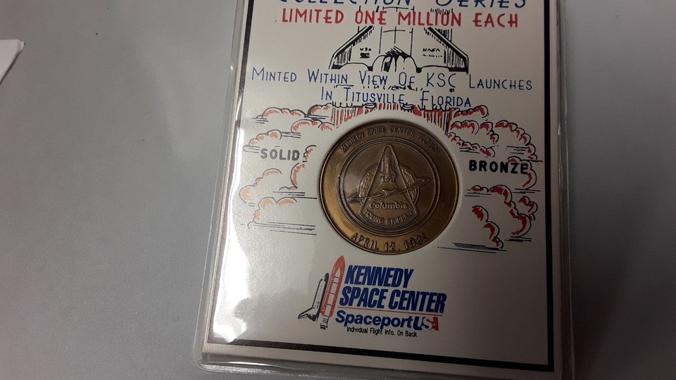 Shuttle Crew Emblem Commander John Young - April 12 1981 #STS1 Columbia ...