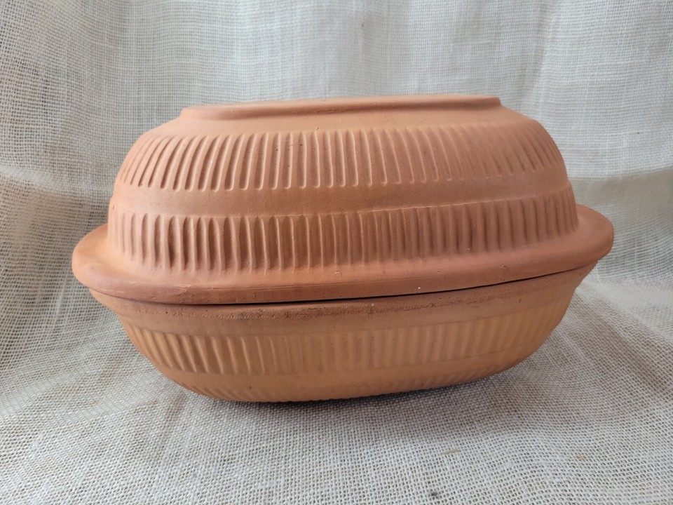 Clay Cooker Gardena California Terra Cotta Cooking Pot Made in the USA ...