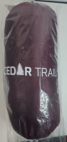 Cedar Trail Sleeping Bag Maroon 150GSM Inner Filling 70 X 30 Inches | eBay