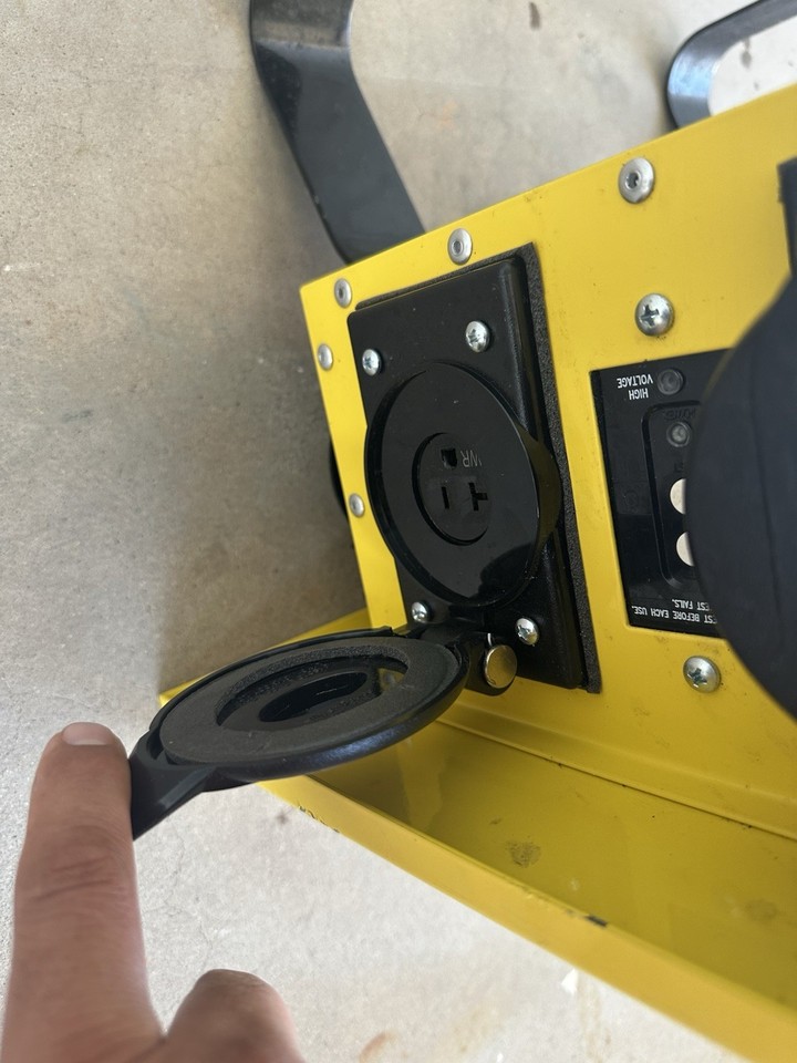 Southwire 6506UGSX 50A Temporary Power Distribution Boxes Barely Use | eBay