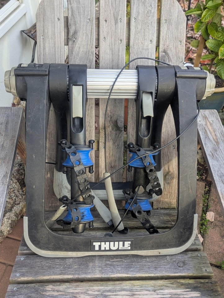 Thule raceway Pro 9001 XT 2 bike trunk Mount Bike rack-no keys | eBay