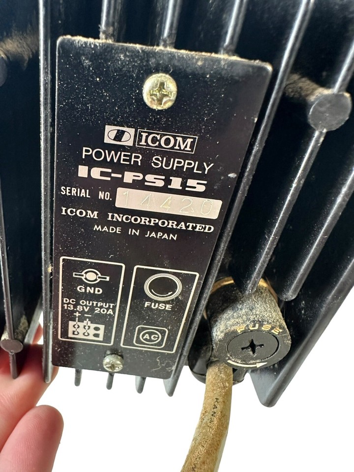 ICOM IC-PS15 Radio Power Supply 13.8V 20A IC PS15 Powers on Ham Radio ...