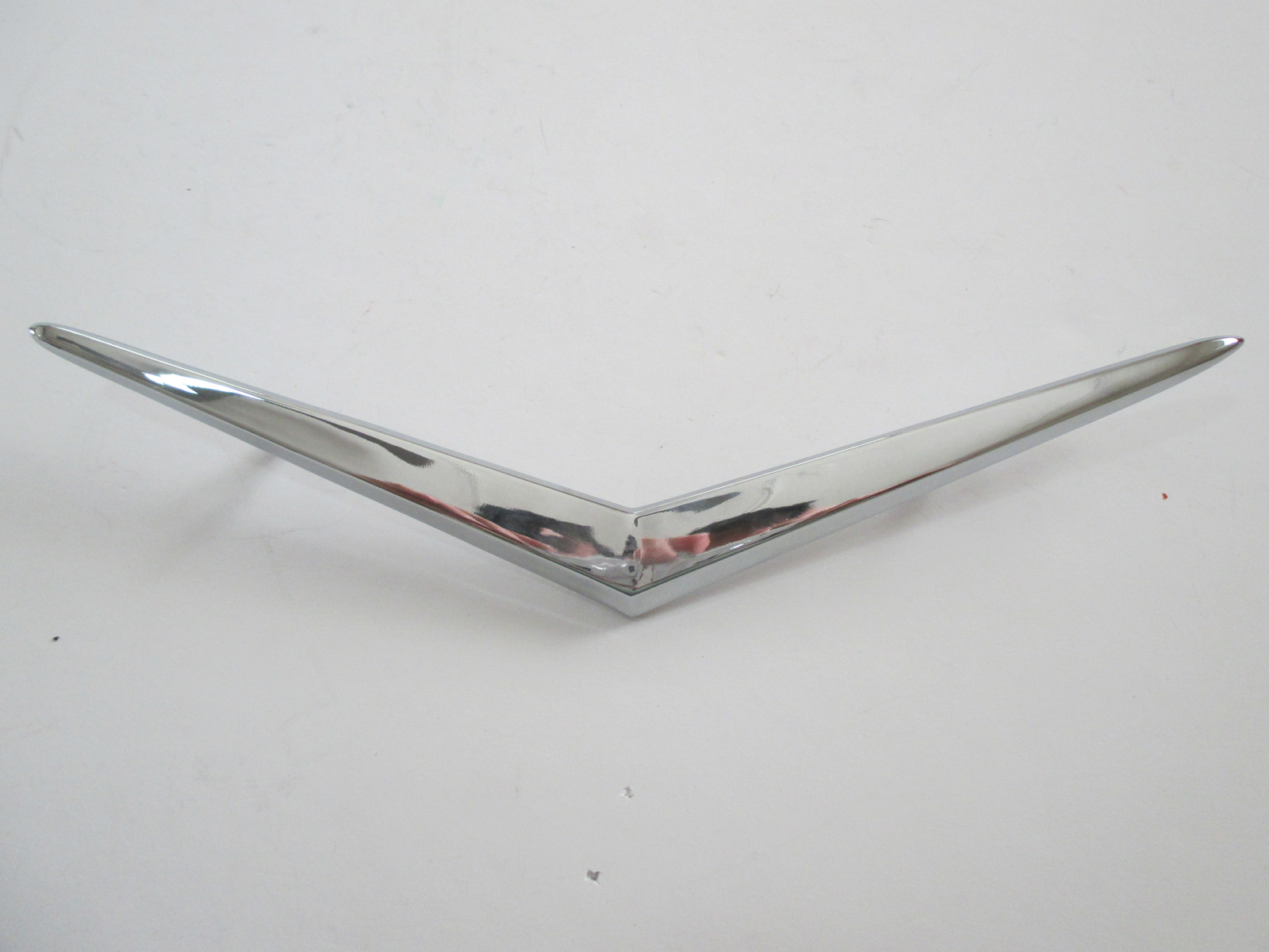 60 CHEV VEE BOOT BADGE 1960 NEW CHEVROLET V EMBLEM TRUNK BELAIR IMPALA ...