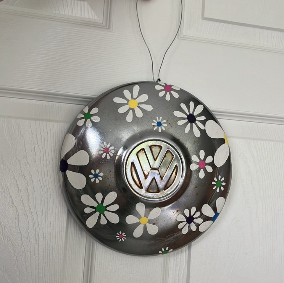 Hand painted Vintage retro VW Volkswagen Flowers Bug Beetle hubcap wall ...