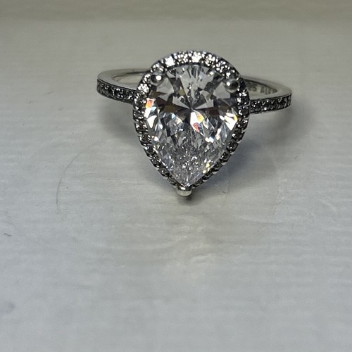 Genuine Pandora 🌟 Sparkling Pear/teardrop halo ring 🌟 Size 50 🌟 925 ALE ...