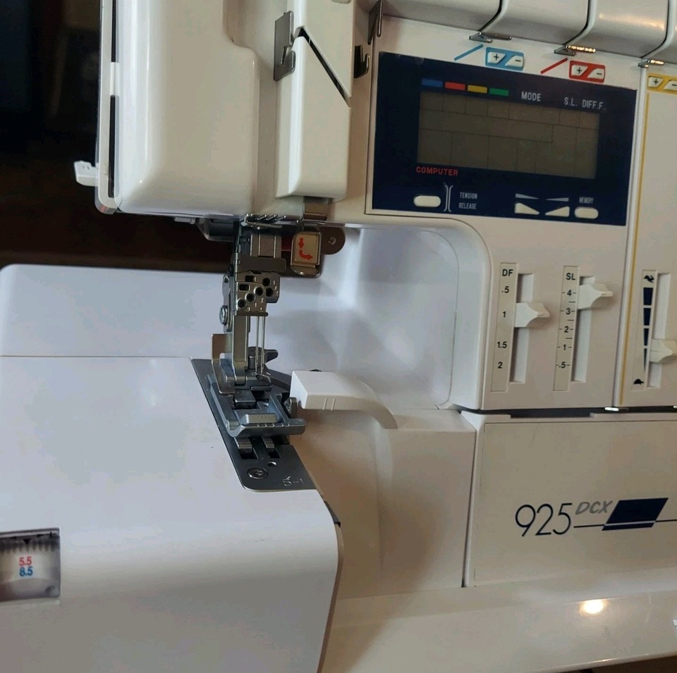Elna 925 DCX Computerized 5 Thread Serger, Made in Japan! | eBay