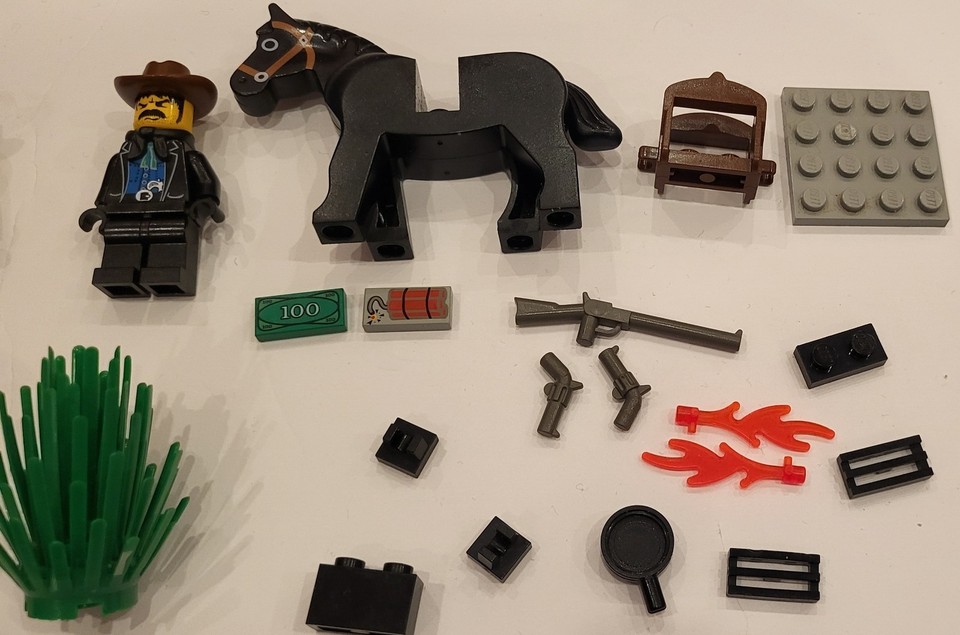 LEGO 6712 Sheriff's Showdown Cowboys Western Bandit 100% Complete NEAR ...