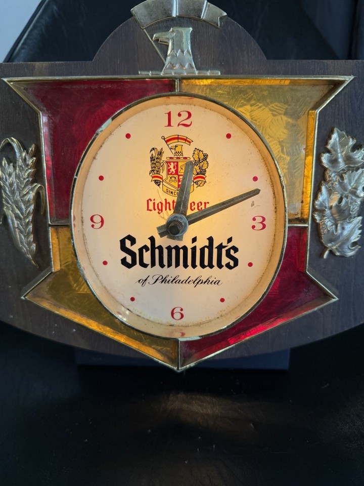Vintage Schmidt's Light Beer Light-Up Clock Sign | eBay