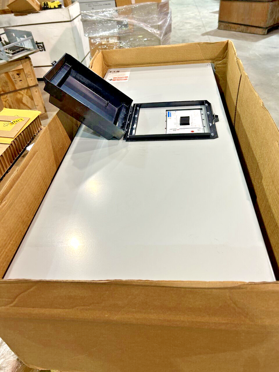 Eaton 1PMB600R 600A 240V 1PH 3W MAIN CIRCUIT BREAKER NEW | eBay