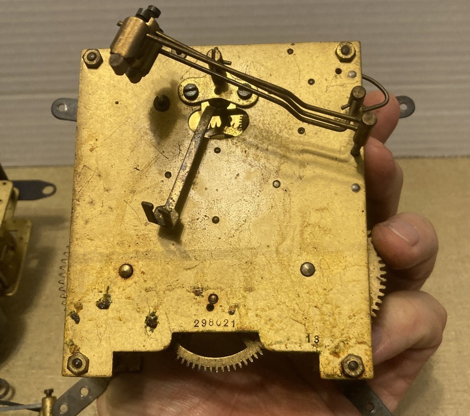 4 ANTIQUE & VINTAGE CLOCK MOVEMENTS 1 India 1 E N Welch PARTS ...