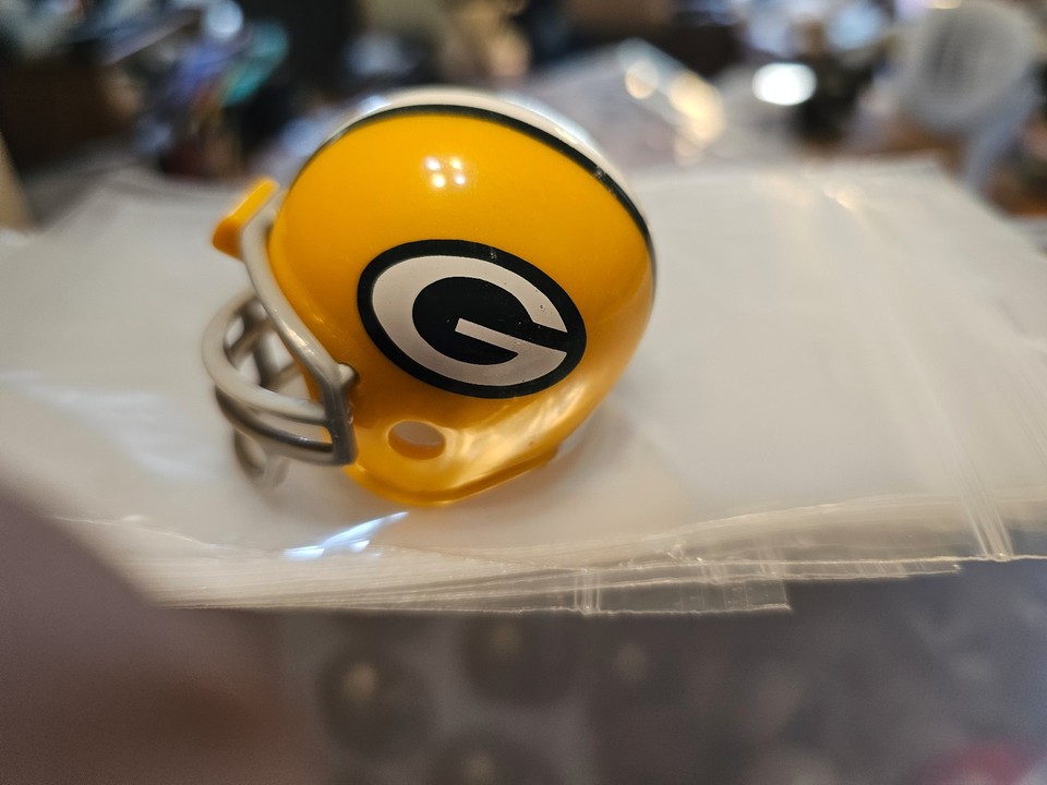 GREEN BAY PACKERS THROWBACK NFL #2449 POCKET PRO FOOTBALL HELMET ...