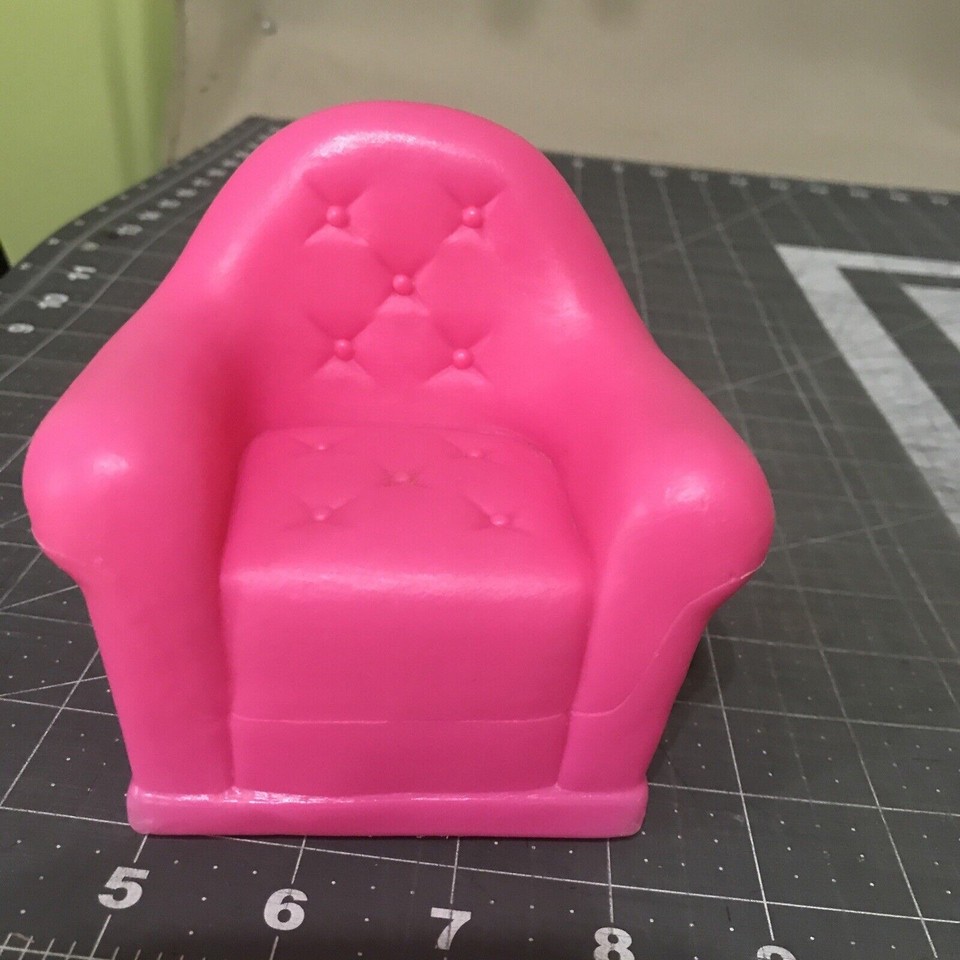 Barbie Hot Pink Armchair Living Room Chair Plastic Dollhouse Furniture ...