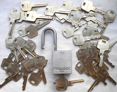 Treasure Chest Lock and Key Game includes 50 Non-Winning, 2 Winning ...