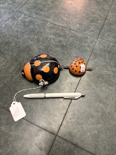 Vintage 1960s Wind Up Lady Bug Toy With One Baby! Sold As Is, Does Work ...