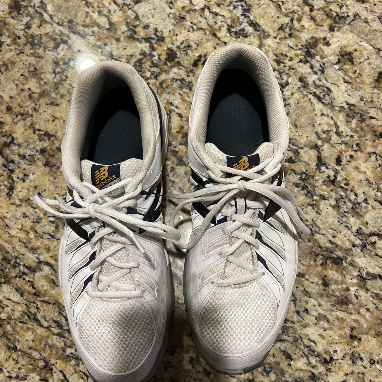 New Balance MC1006BW Size 12/US Men's Athletic REVLite White/Black ...