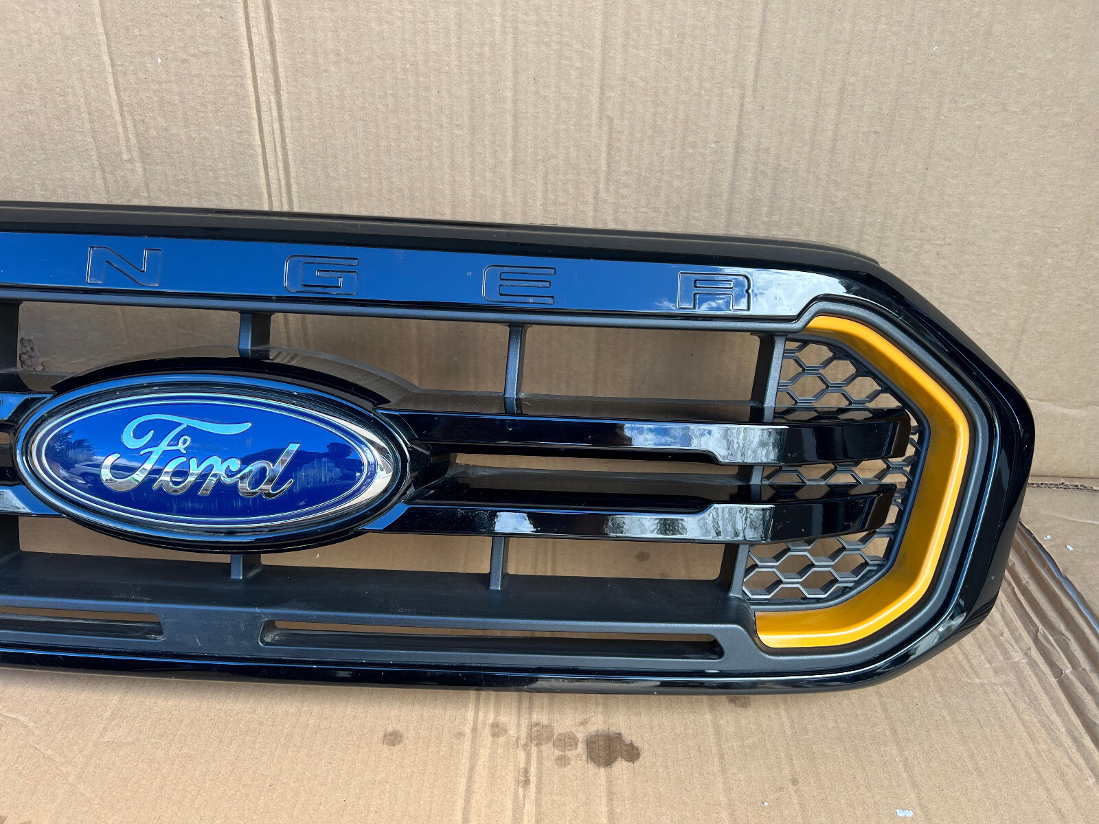 2019-2022 Ford Ranger Front Grille | KB3B-8350-CA | Genuine OEM