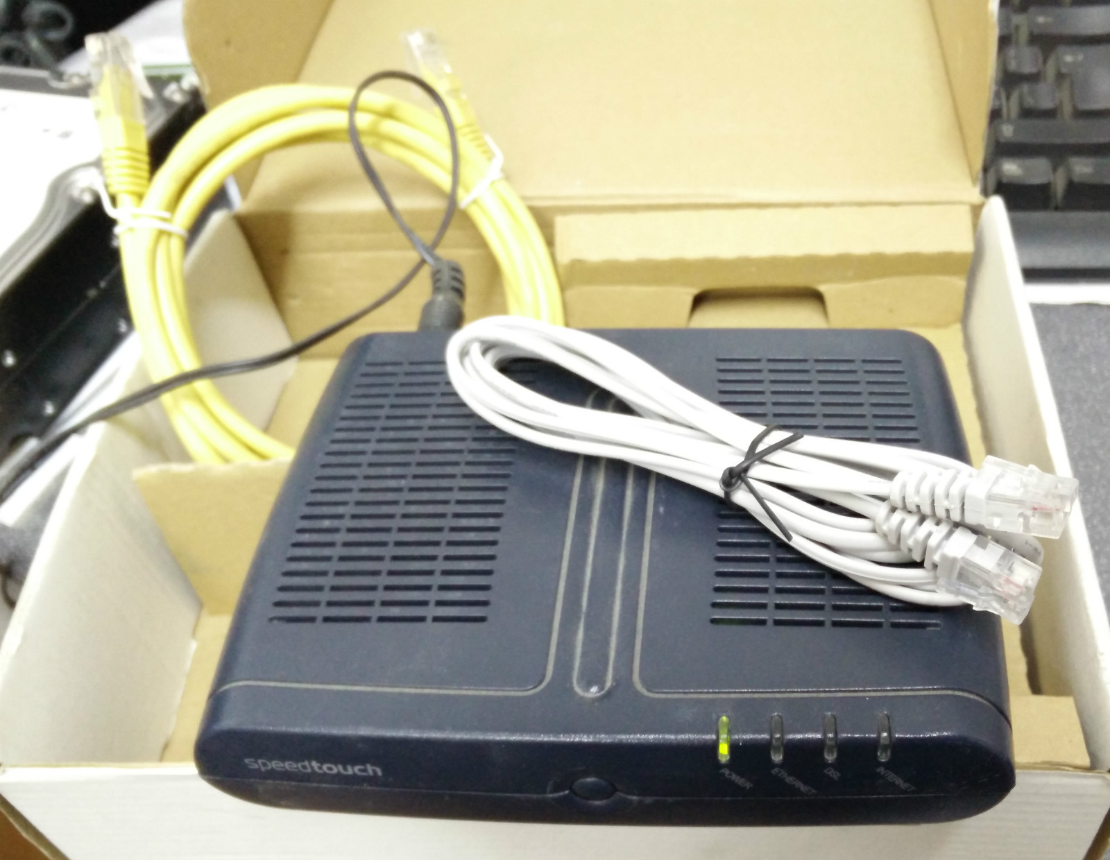 Thompson SpeedTouch 546 V6 ADSL Modem router w/230VAC EU Power Adapter ...