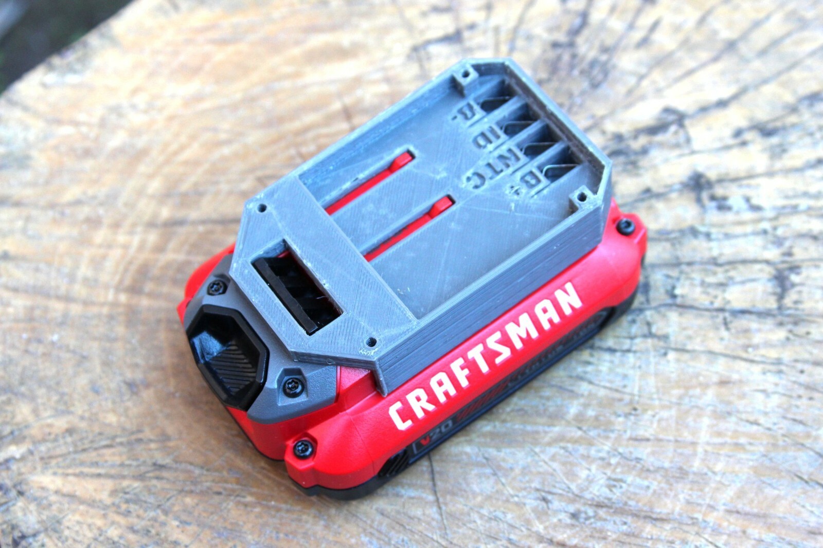DIY Adapter for Craftsman V20 Battery to Ryobi ONE+ Power Tool ...