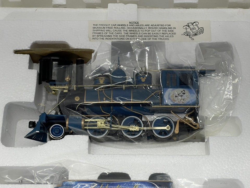 BACHMANN HAWTHORNE VILLAGE ON30 MICKEY MOUSE STEAM ENGINE and COAL ...