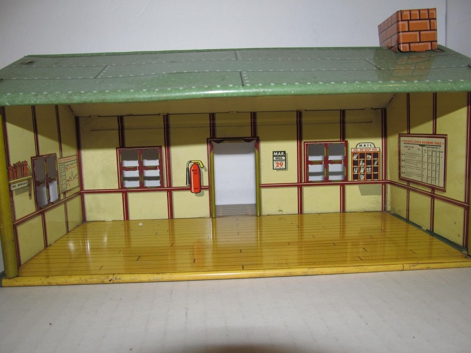 Vintage 1950's Marx Training Center Playset T3-12 Tin Building and ...