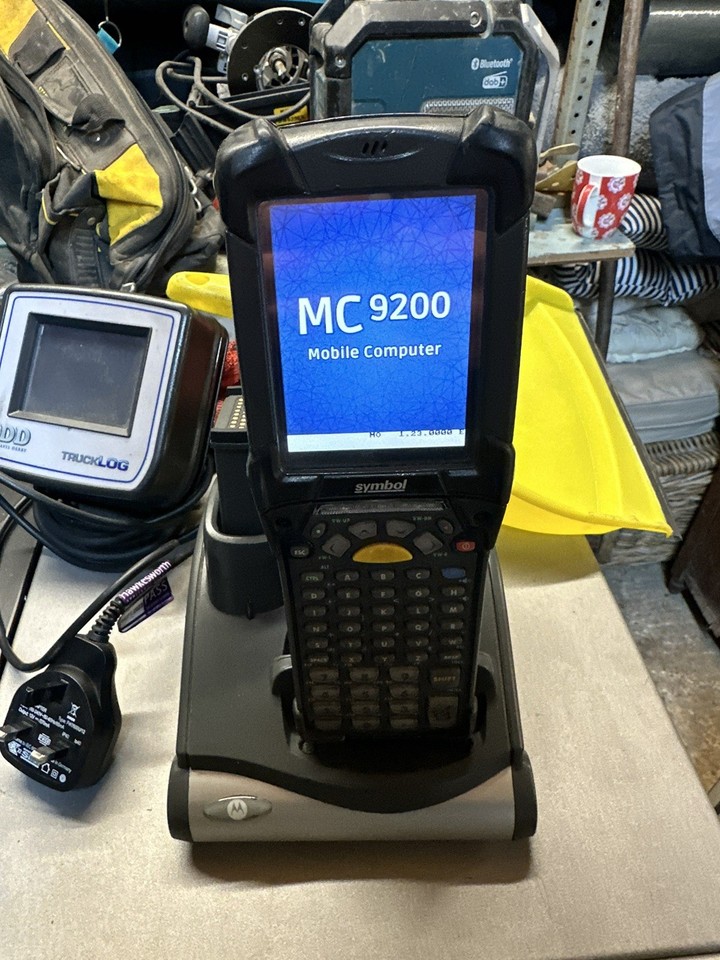 Symbol MC9200 POS Mobile Barcode Scanner + Stand, battery & Windows 7 ...
