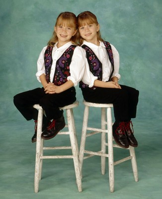 THE OLSEN TWINS - TV SHOW PHOTO #7 | eBay