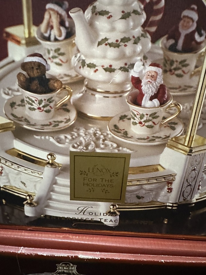 2003 Lenox Holiday Centerpiece Teacup Ride Large Christmas Musical ...