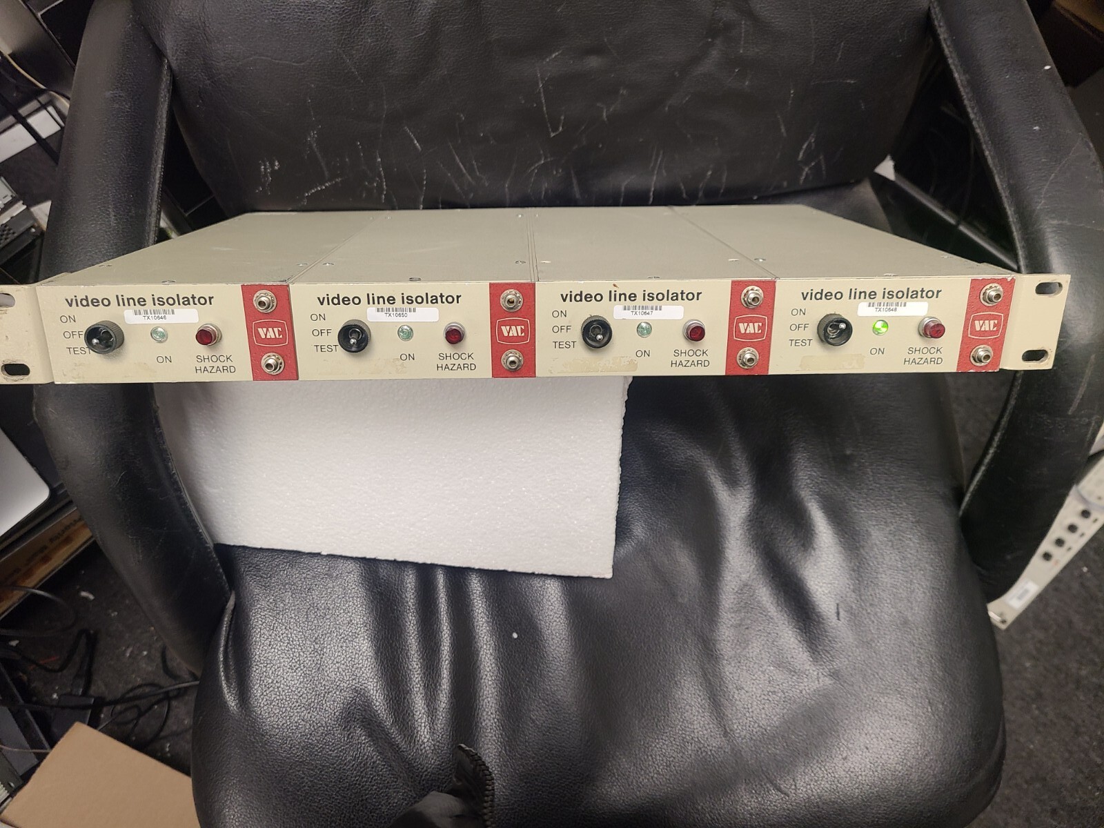 LOT OF Four VAC BNC VIDEO LINE ISOLATOR WITH RACK MOUNT | eBay