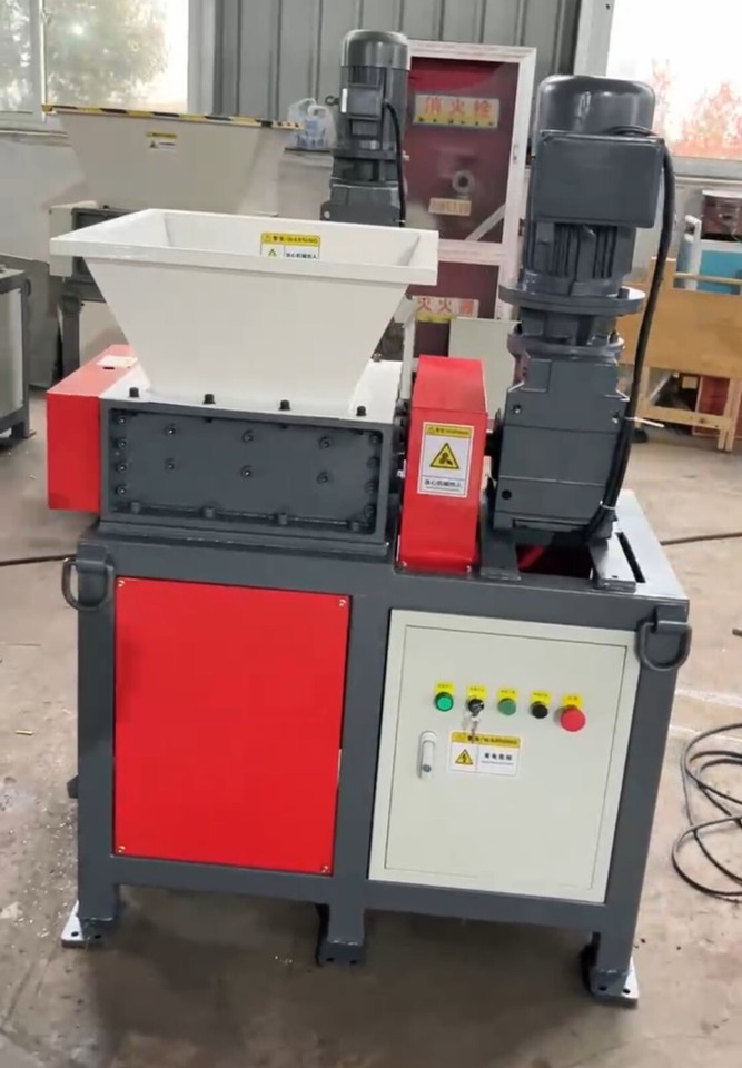 400 Double shaft shredder Scrap metal cardboard wood plate shredding ...