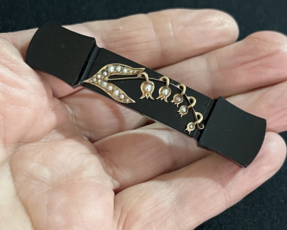 ANTIQUE VICTORIAN 14K GOLD, SEED PEARLS & BLACK ONYX 2 7/8in LONG BAR ...