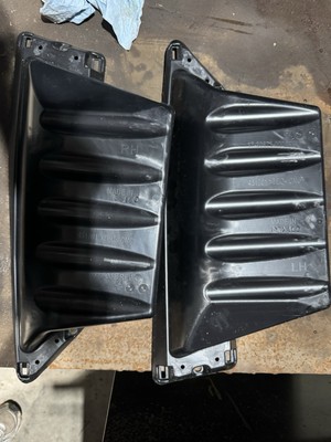 Freightliner 17-20873-000 / 451701 Baffle Intake Hood, LH.RH D4 | eBay