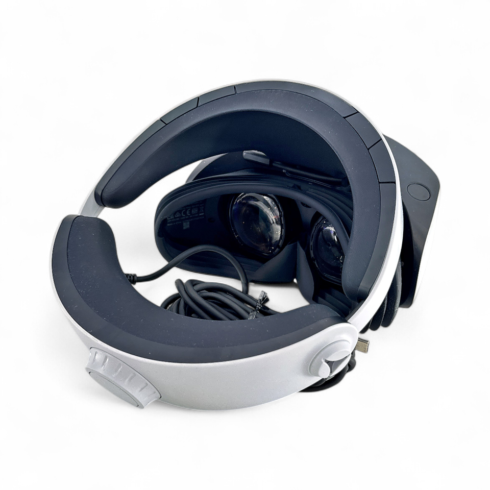Sony PlayStation VR2 Bundle White Headset w/ Sense Controllers CFI-ZVR1 ...