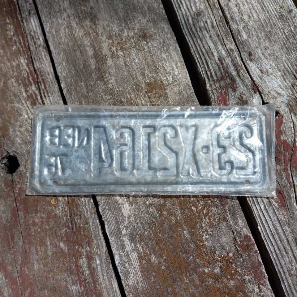 1976 Nebraska TRAILER License Plate - "23-X2164" (green on cream) NEB ...