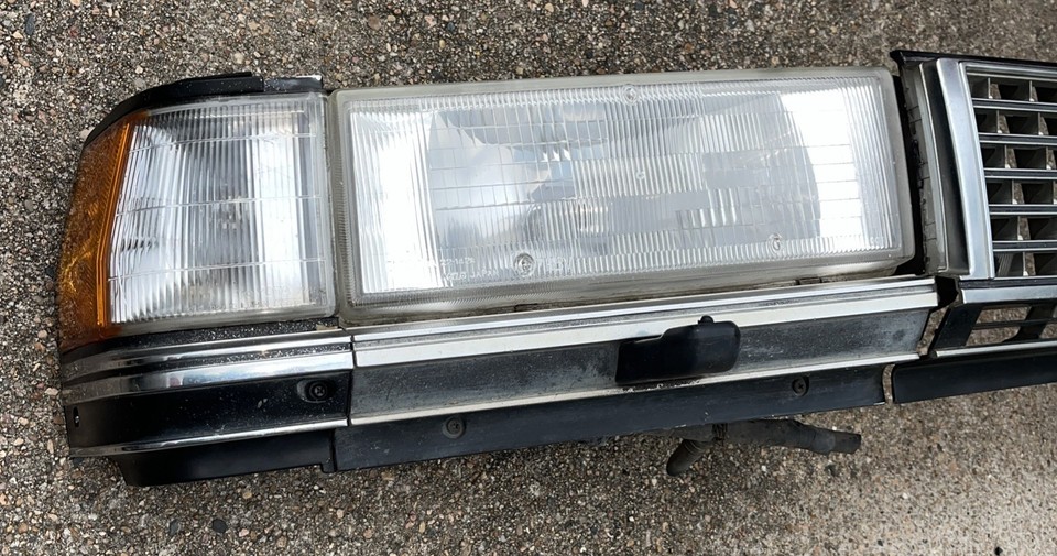 1984-1988 TOYOTA CRESSIDA Headlights/corner Lights/grille W/washer ...