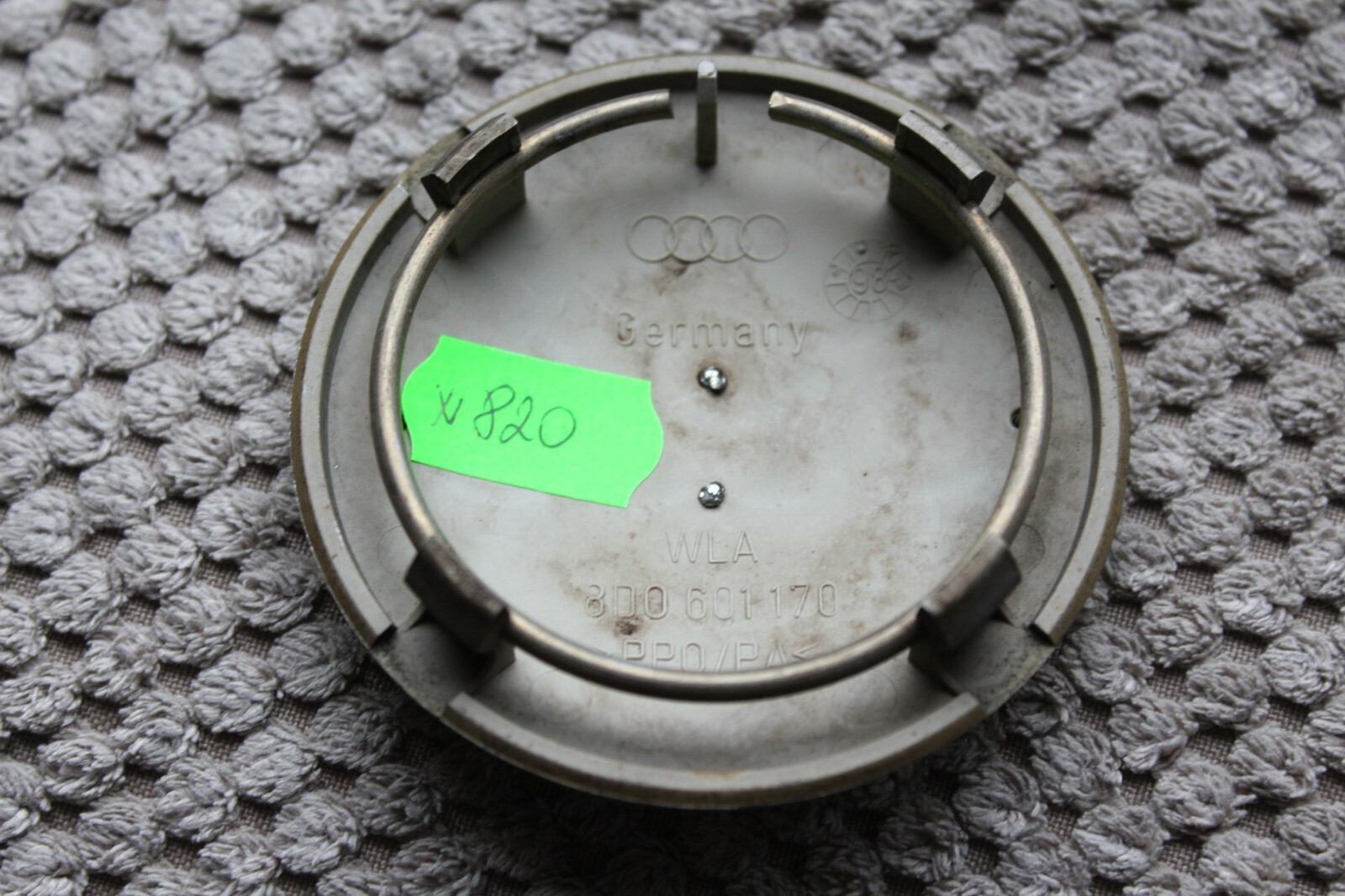 Original OEM Audi 8D0601170 Italy Alloy Wheel Center Plastic Cap Cover ...