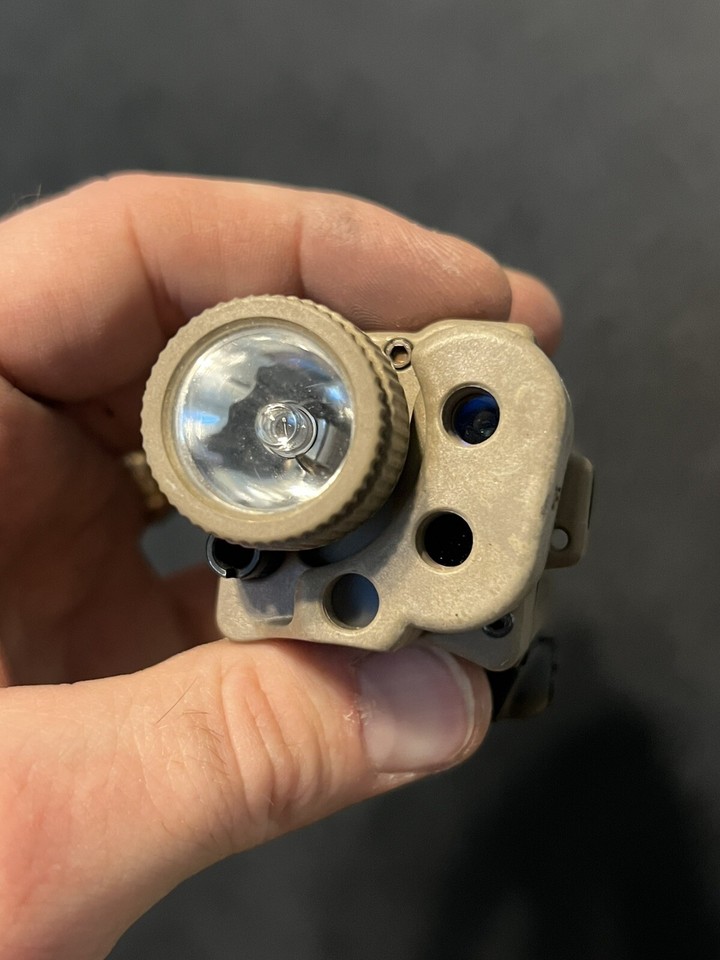 INSIGHT AN/ PEQ-14 FDE Integrated IR/Visible Laser & White Light IR ...