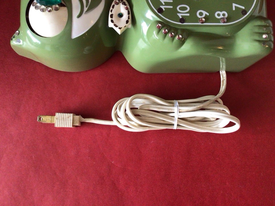 Vtg 1960s Animated KIT CAT KLOCK D8 Wall Clock Jeweled Avocado Green ...