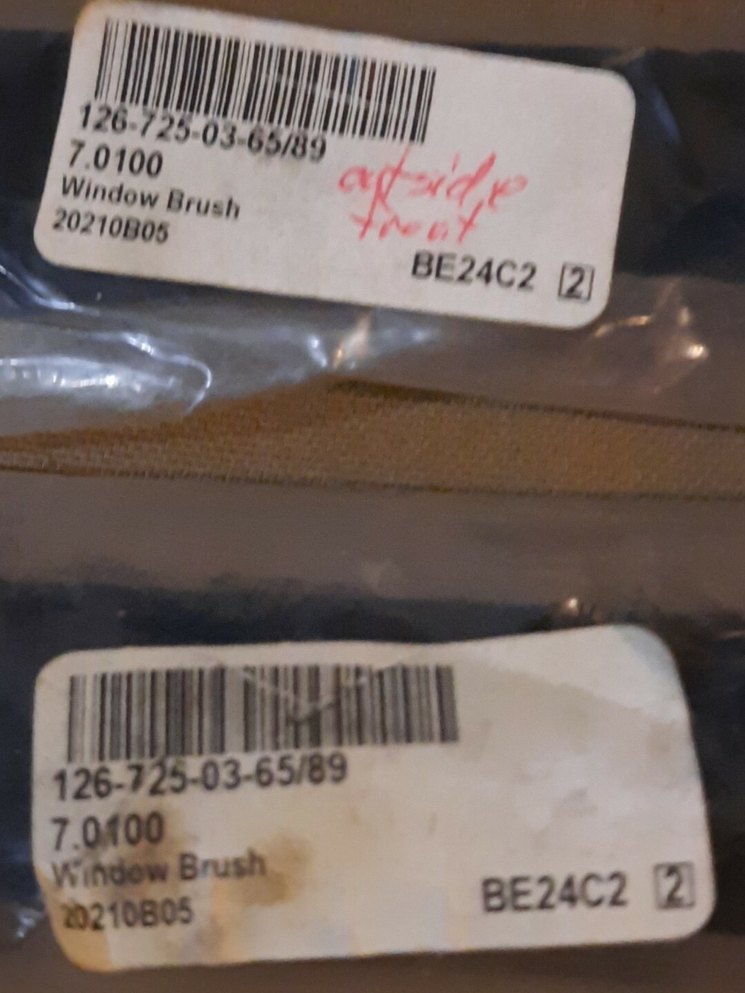 NEW GENUINE MERCEDES Window Brush 1267250365 Qty. 2 | eBay